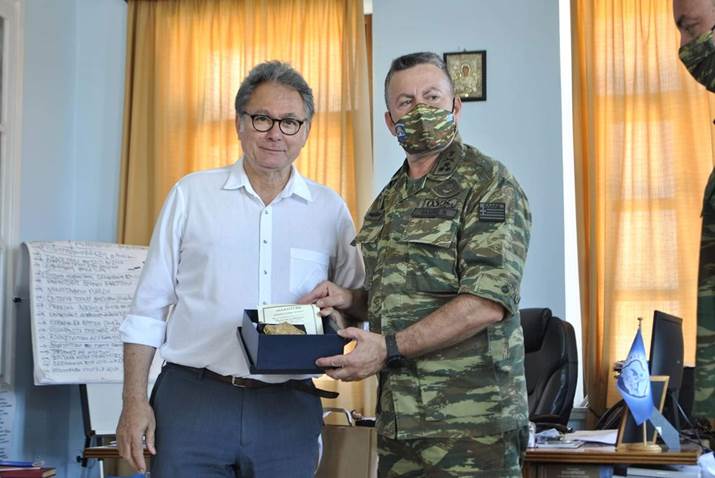 ΕΠΙΣΚΕΨΕΙΣ ΤΗΣ ΗΓΕΣΙΑΣ ΤΩΝ ΕΝΟΠΛΩΝ ΔΥΝΑΜΕΩΝ ΣΤΗ ΝΙΣΥΡΟ - Radio Proto 91 ...